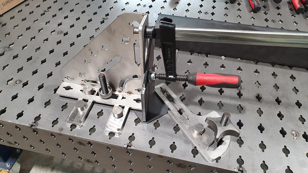 Caractéristiques et Avantages des Tables de Soudure - JPS Canada Inc